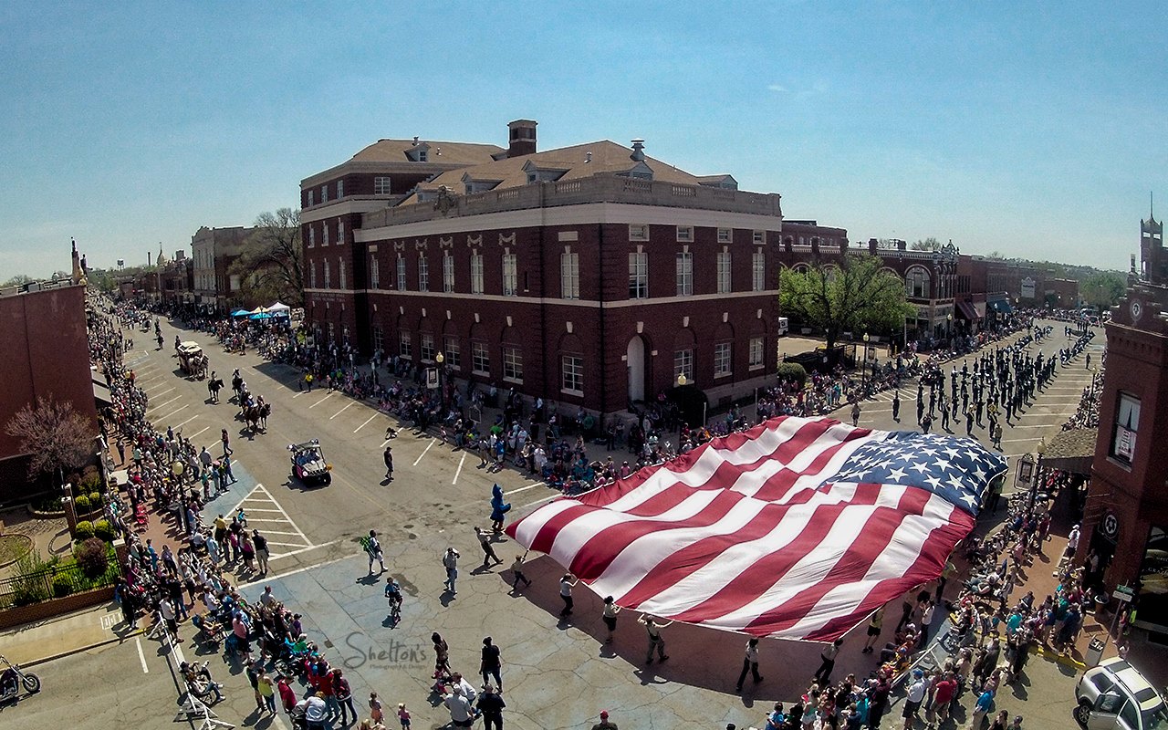 Watch: Guthrie ’89er Parade – Guthrie News Page