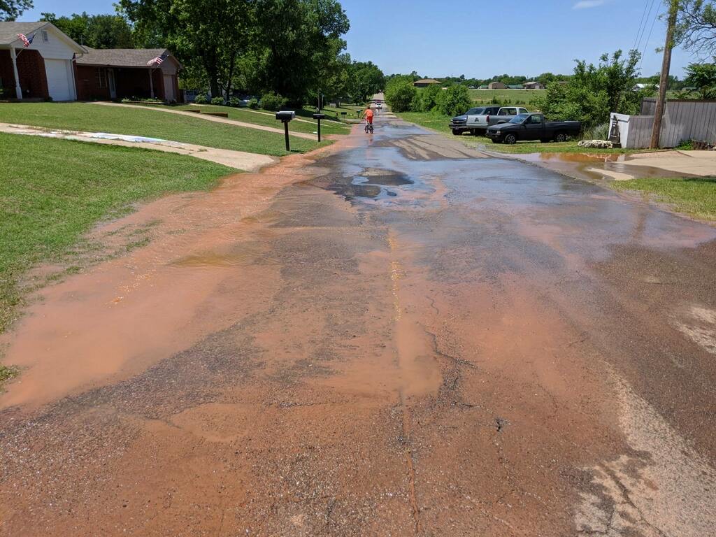 Water line breaks on west side; possible outages – Guthrie News Page