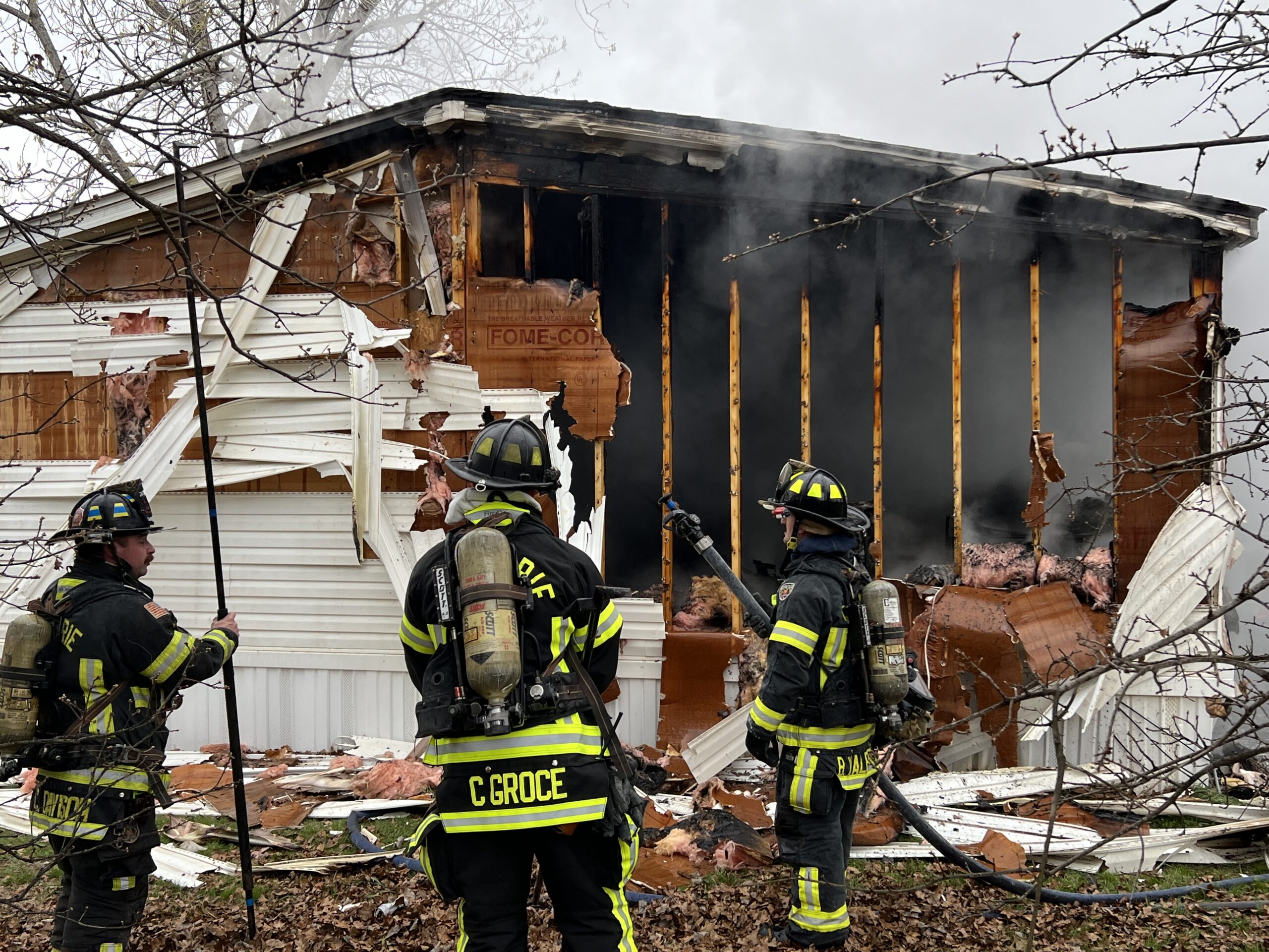 Flames, smoke over take home; family escapes – Guthrie News Page