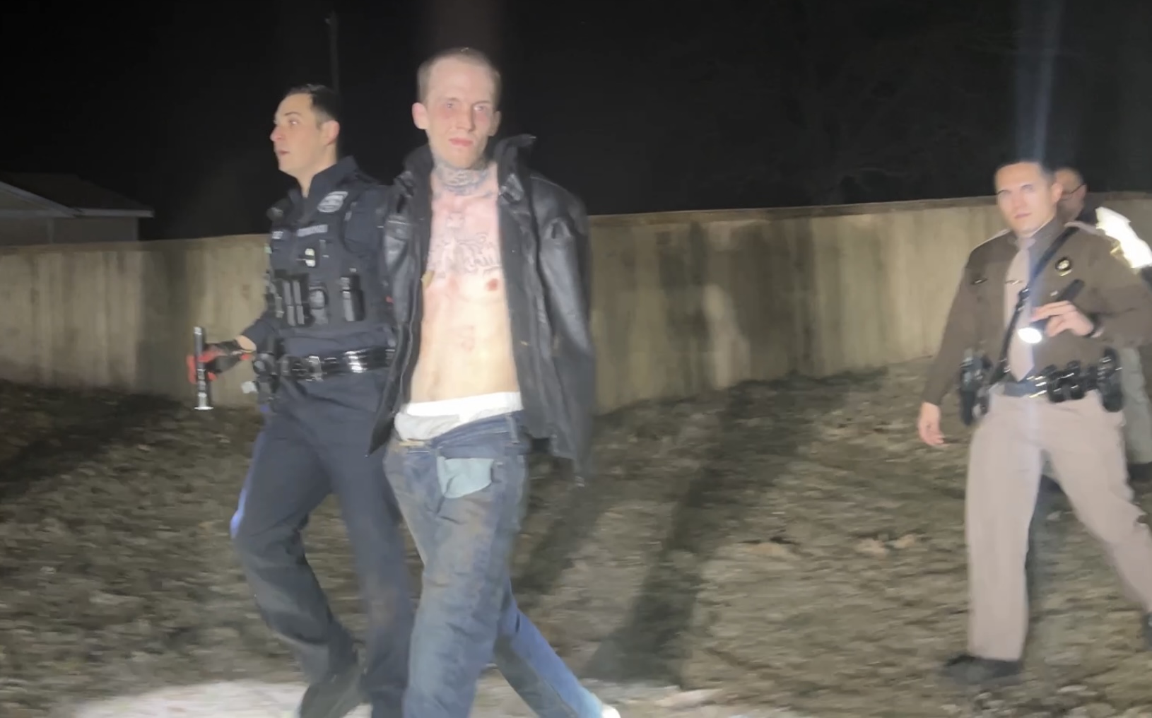 Video: Five victims injured in Guthrie assault, suspect in custody ...