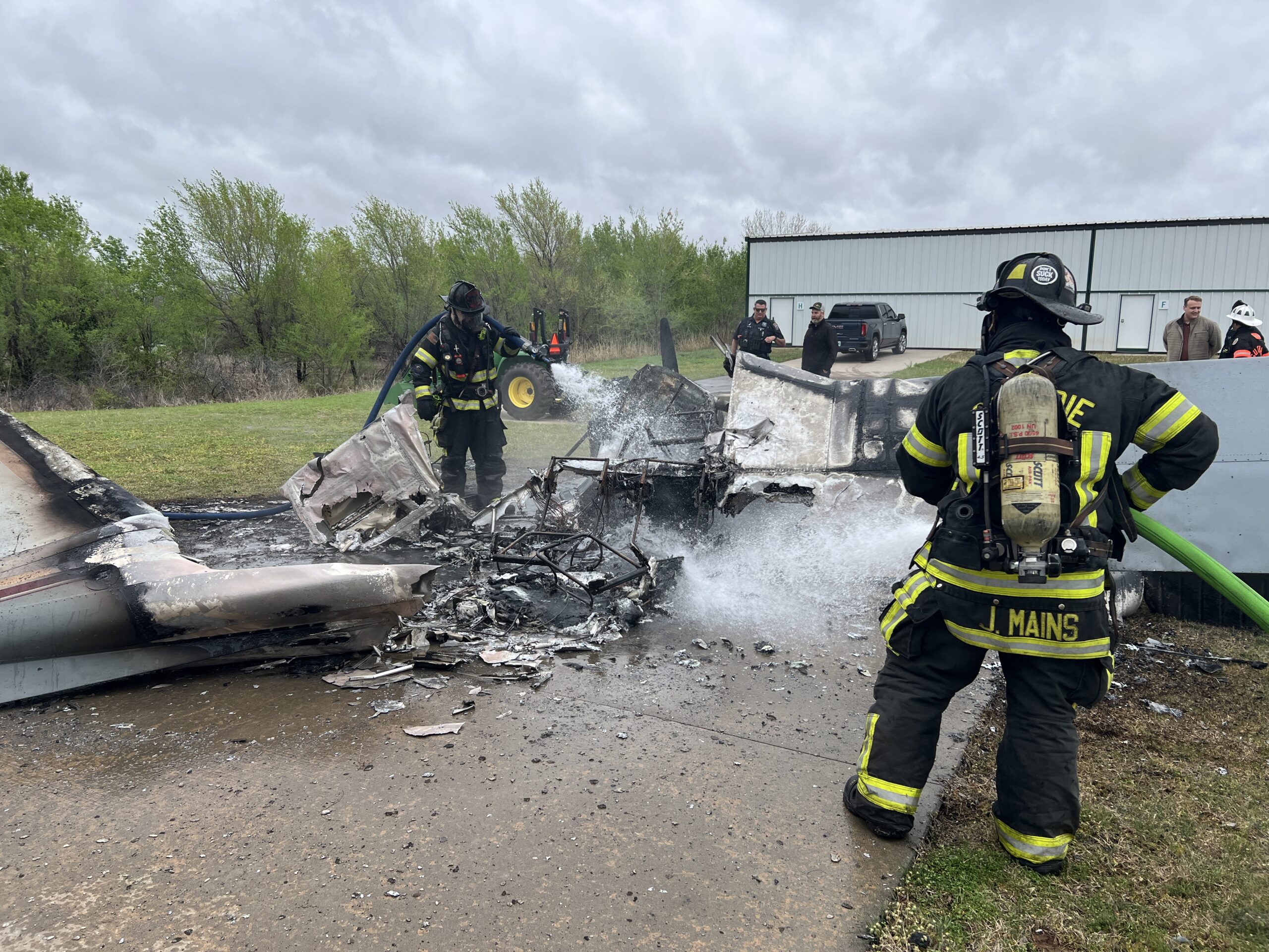 Video: Small plane catches fire at Guthrie Edmond Regional Airport ...