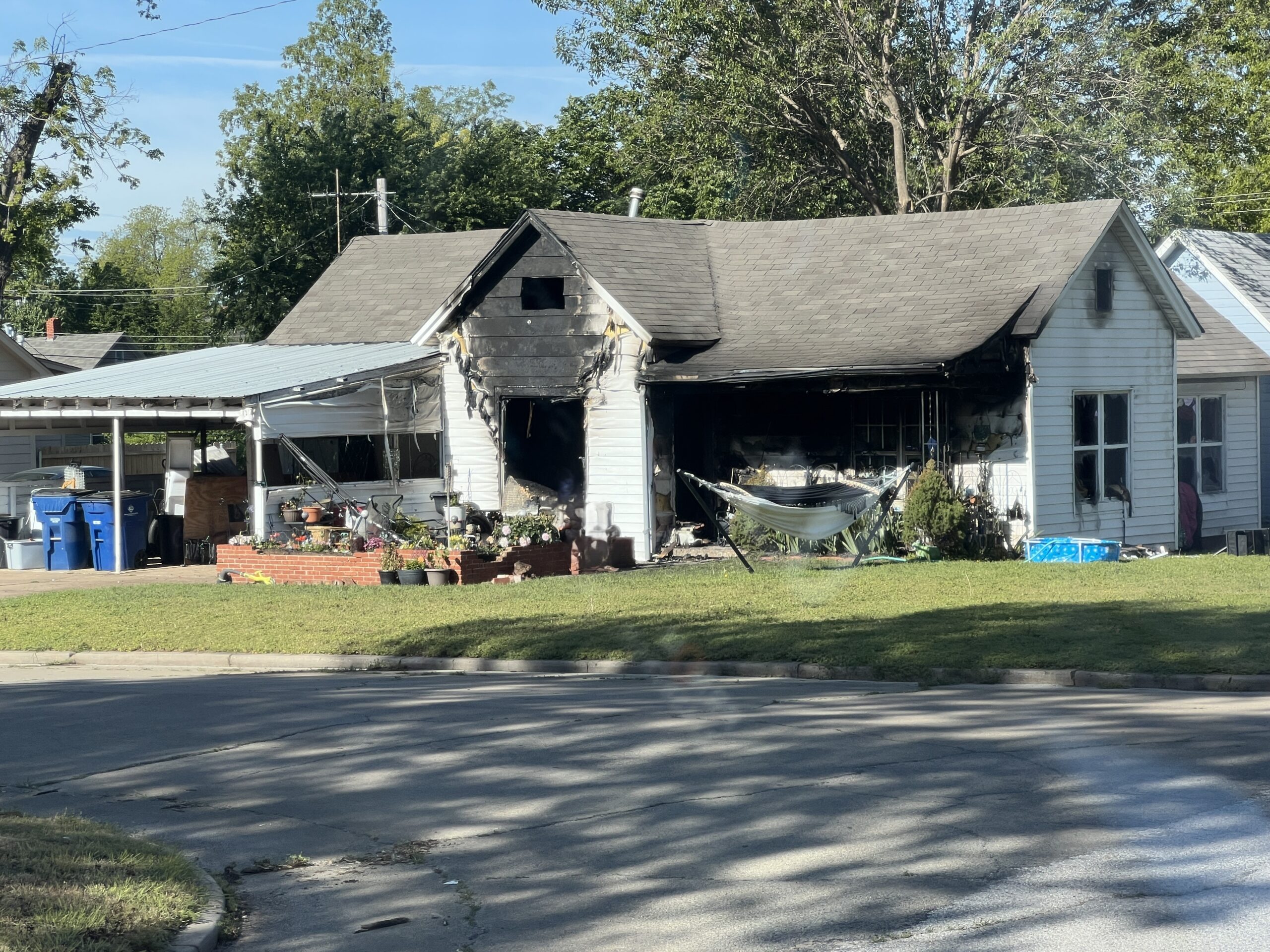 Sunday night fire damages home; occupants escape safely – Guthrie News Page